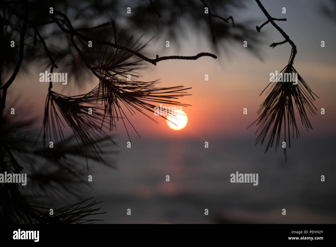 Peaceful sunset hi-res stock photography and images - Alamy