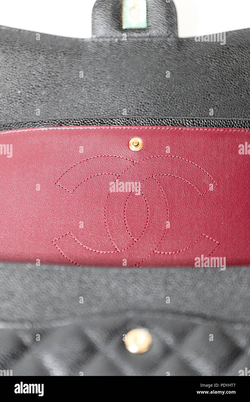 EASTON, PA - August 11, 2018: Santander Serfin logo on the modern ...