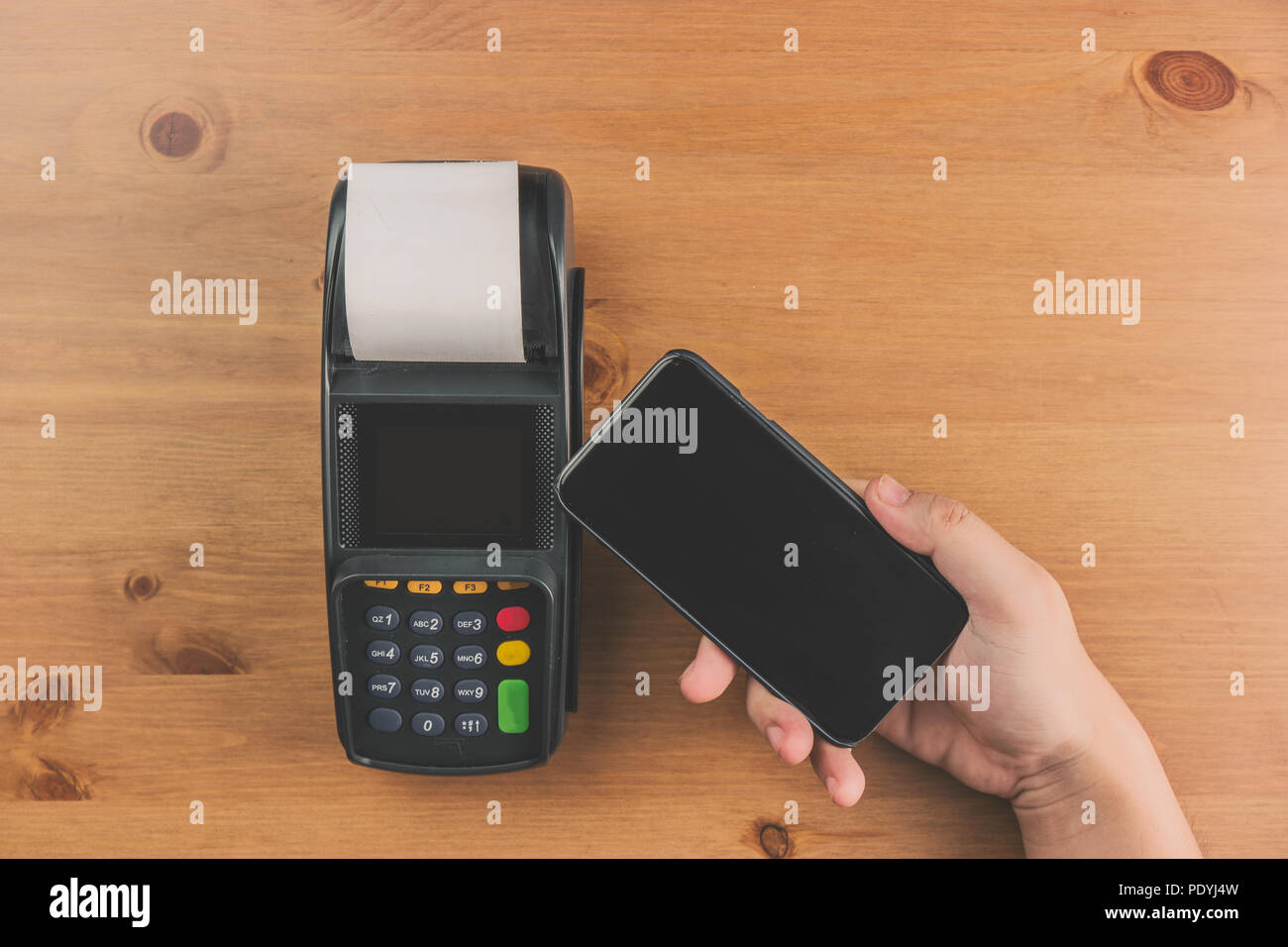 Cashier less store hi-res stock photography and images - Alamy