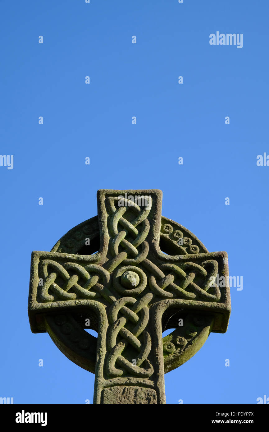 Celtic cross war memorial in Tilstock, Shropshire, |UK Stock Photo - Alamy
