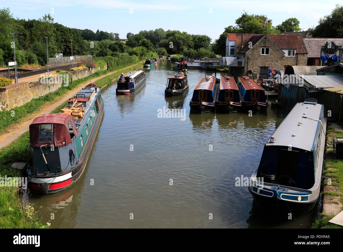 Narrowboats on the Oxford Canal at Heyford Wharf, Lower Heyford village ...