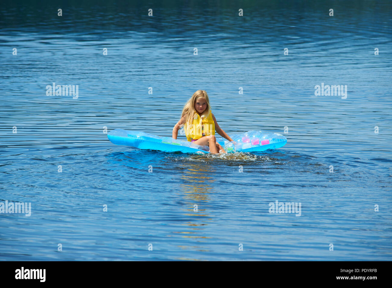 Wearing a lifejacket hi-res stock photography and images - Alamy