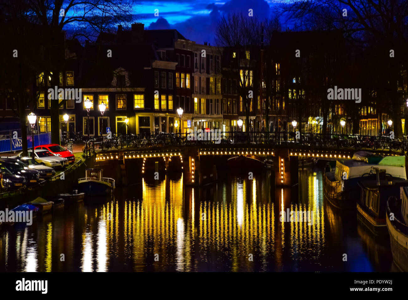 Night time on the canals of Amsterdam, Netherlands Stock Photo - Alamy
