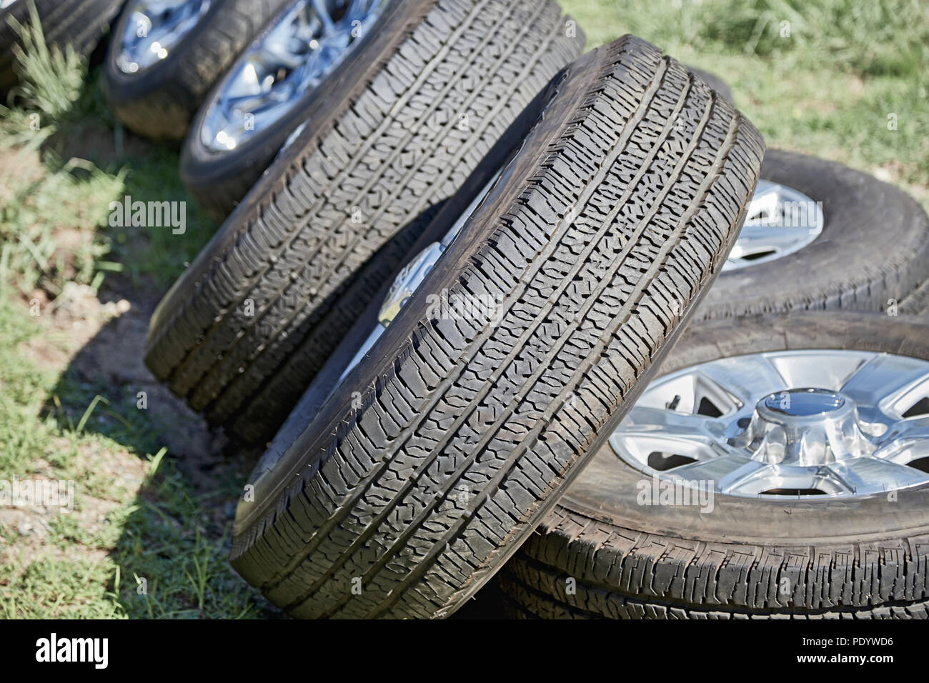 Automotive rims hi-res stock photography and images - Alamy