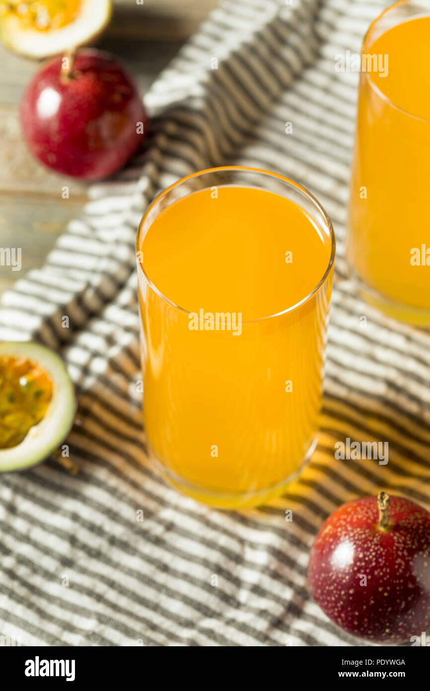 Passion fruit juice hi-res stock photography and images - Alamy