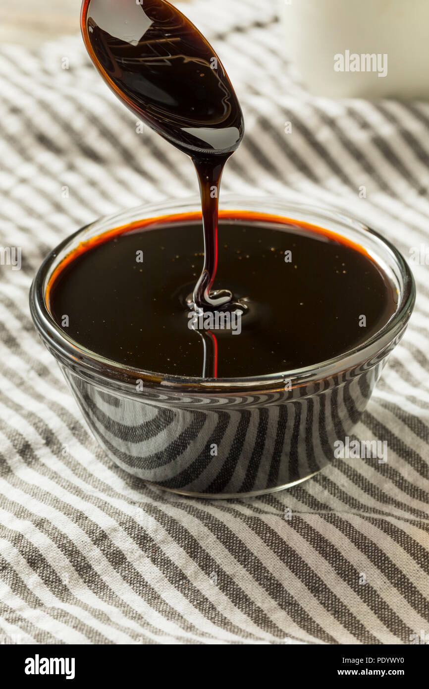 Molasses hi-res stock photography and images - Alamy