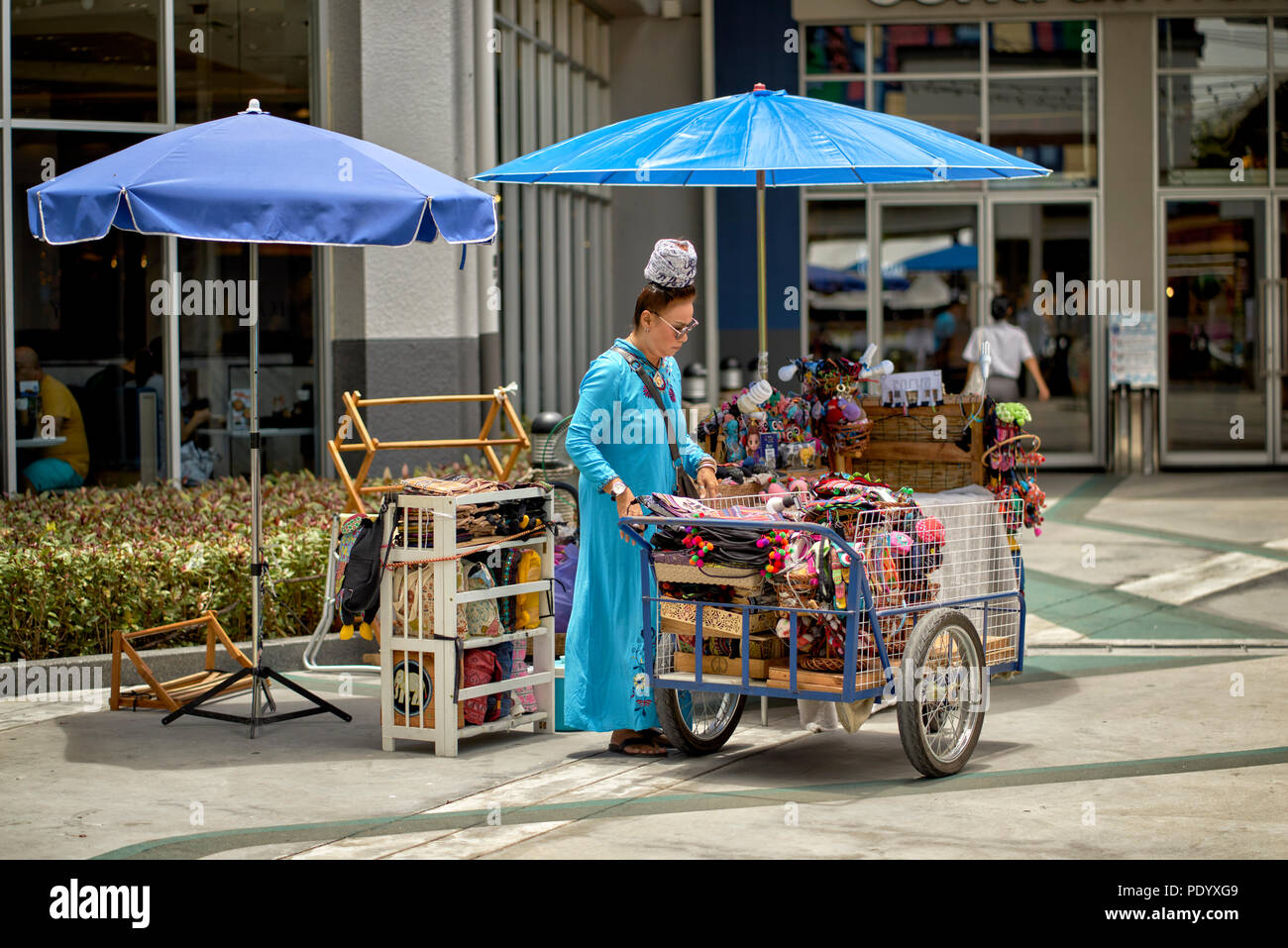 Thailand street vendor Stock Photo - Alamy
