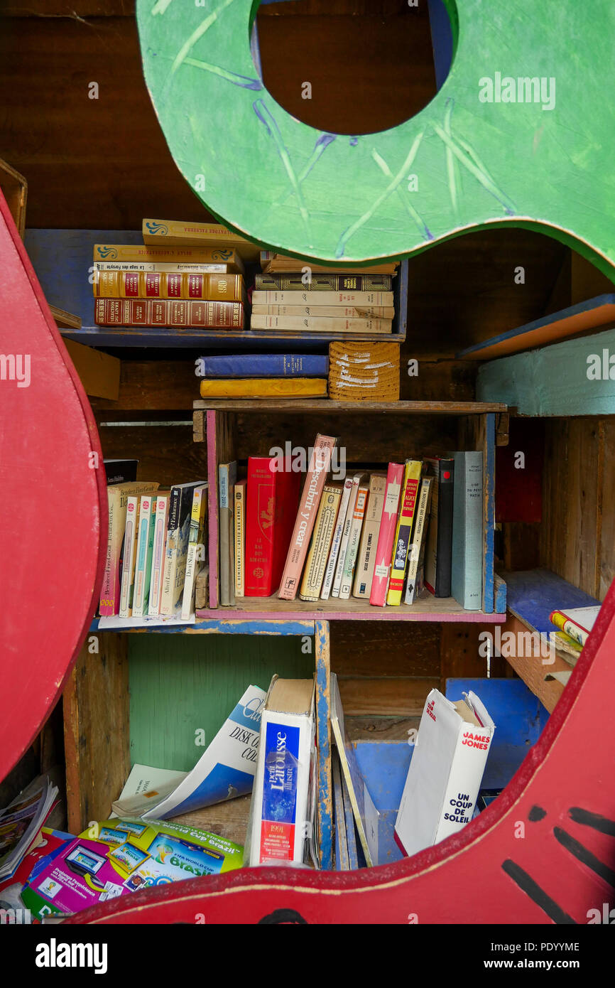 Open Air Public Library High Resolution Stock Photography and Images ...