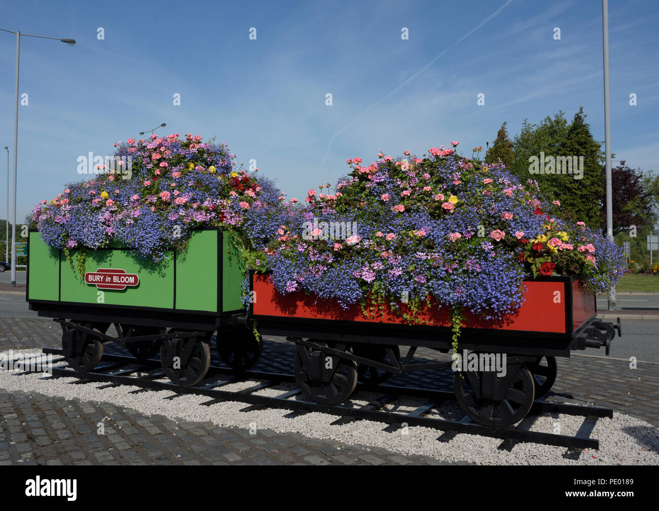 Green railway wagon flowers hi-res stock photography and images - Alamy