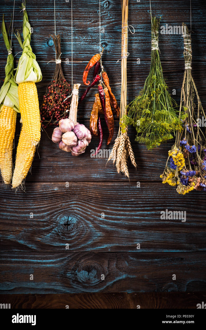 Grocery store produce wall vegetables hi-res stock photography and ...