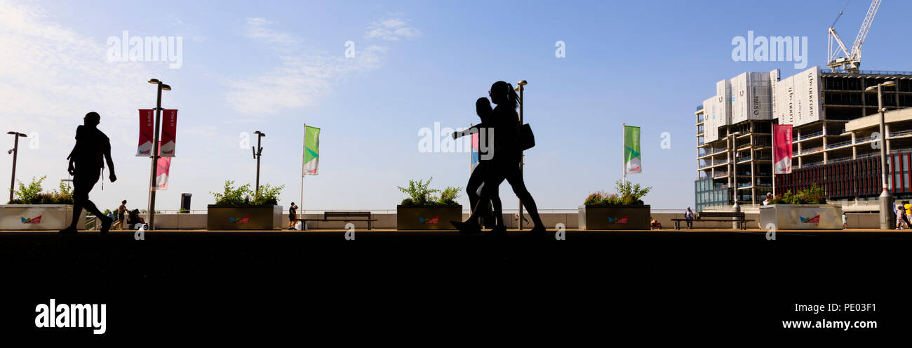 Queen elizabeth walk view hi-res stock photography and images - Alamy