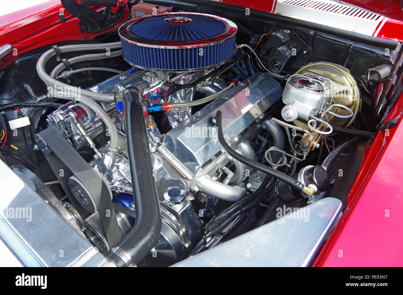 American classic car hot rod engine Stock Photo - Alamy
