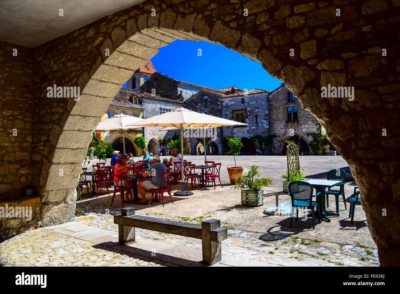 Views of the medieval bastide village of Monpazier in the Dordogne ...