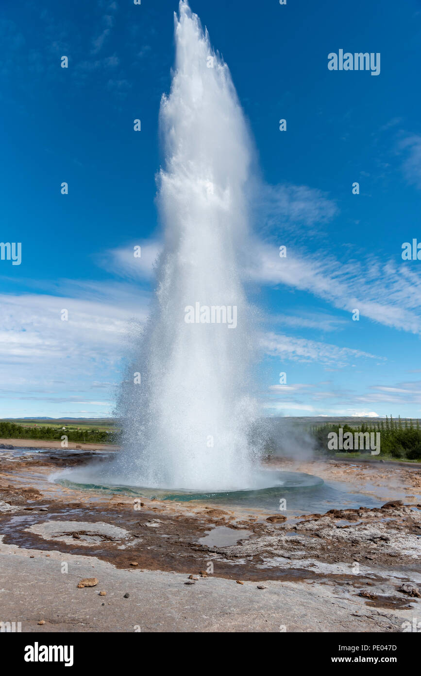 Spouting hot spring hi-res stock photography and images - Alamy
