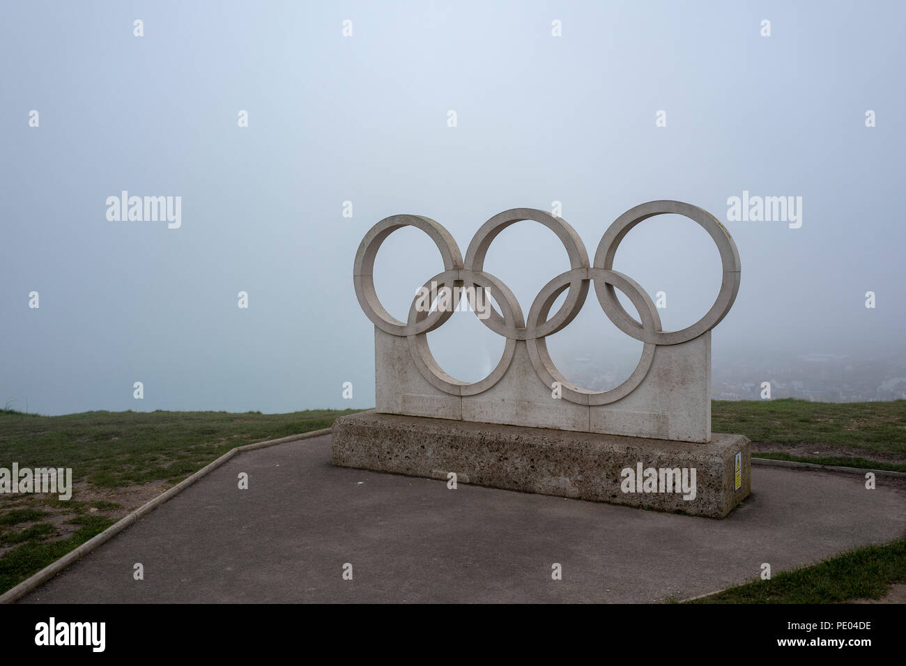 Olympic rings sculpture hi-res stock photography and images - Alamy