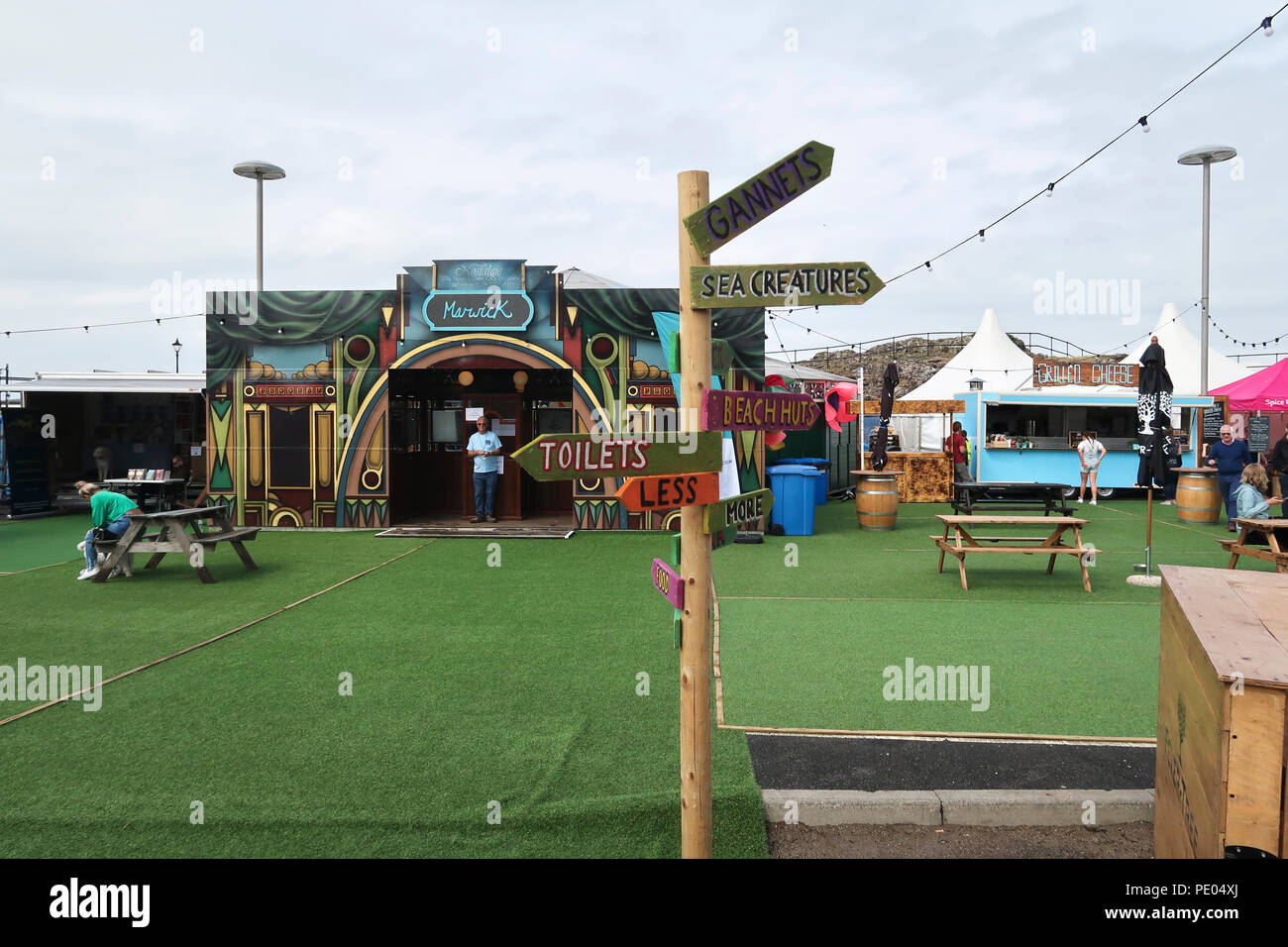 Spiegeltent fringe hi-res stock photography and images - Alamy