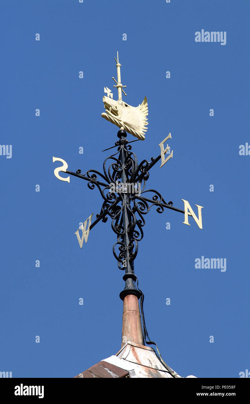 Gold weather vane hi-res stock photography and images - Alamy