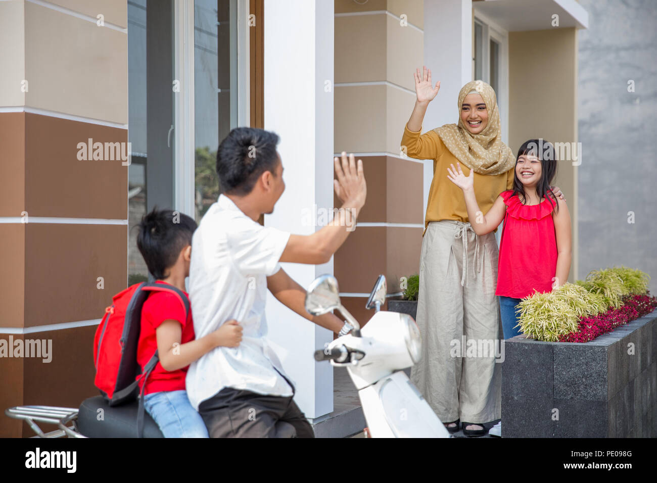 Bye bye daddy hi-res stock photography and images - Alamy