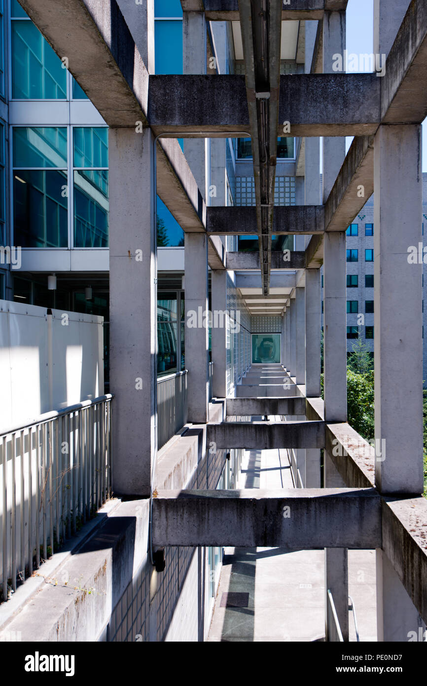 Perspective correct architecture hi-res stock photography and images ...