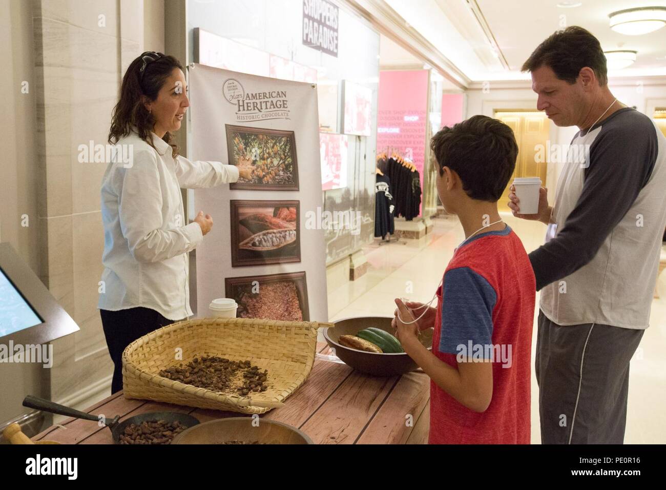 Astronaut george zamka hi-res stock photography and images - Alamy