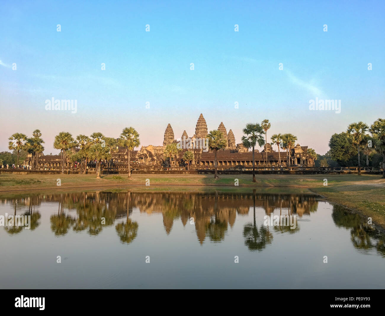 Angkor wat ,Khmer architecture and the world heritage at Siem Reap ...