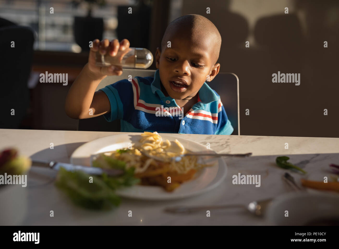 Spoon holding salt hi-res stock photography and images - Alamy