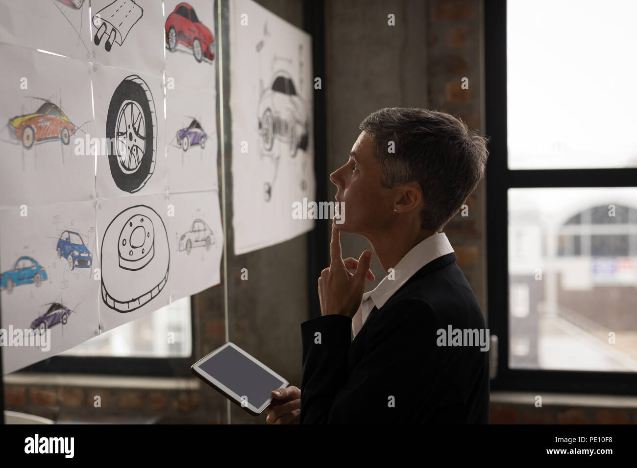 Thinking chart hi-res stock photography and images - Alamy