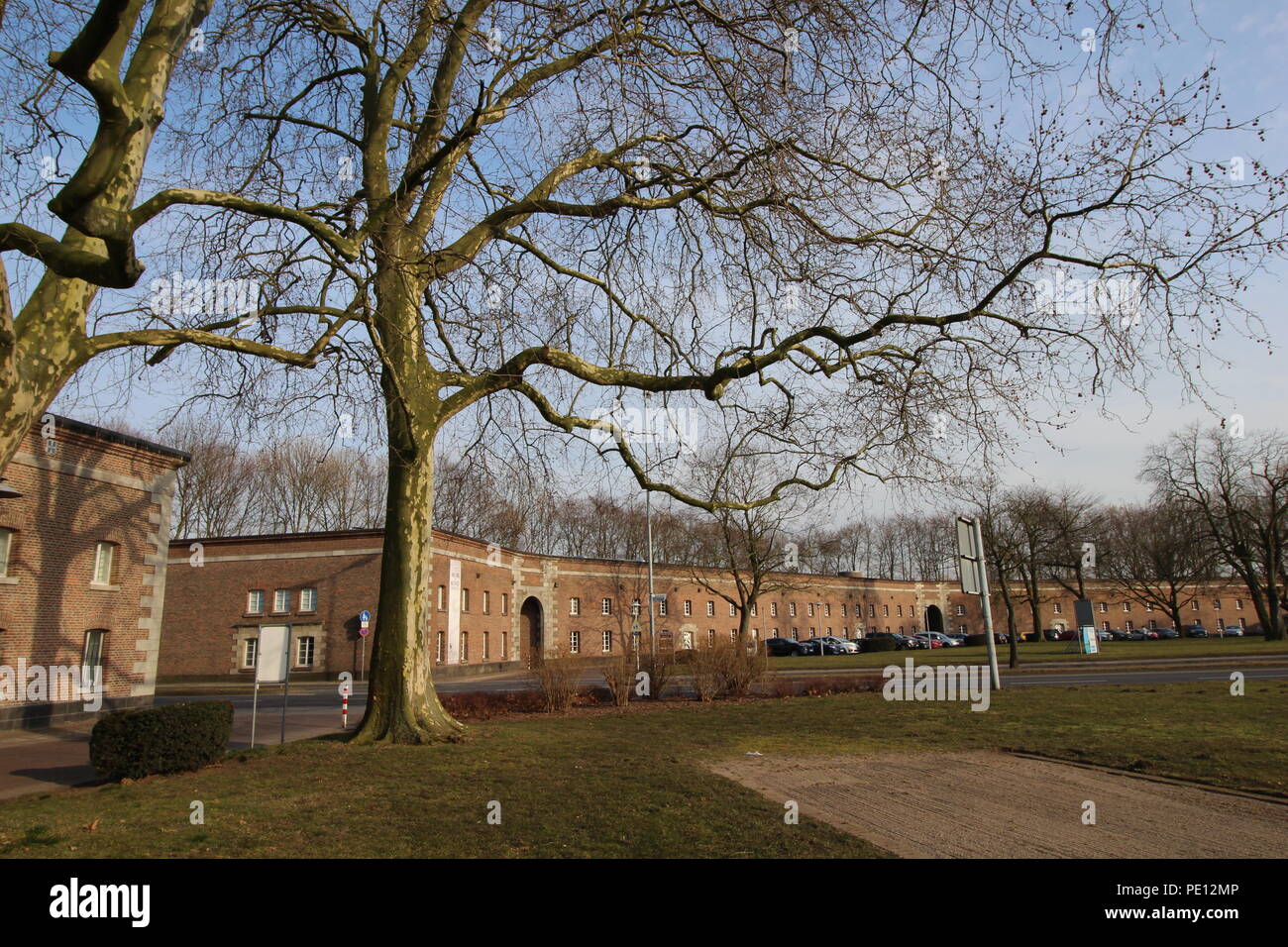Citadel building hi-res stock photography and images - Alamy