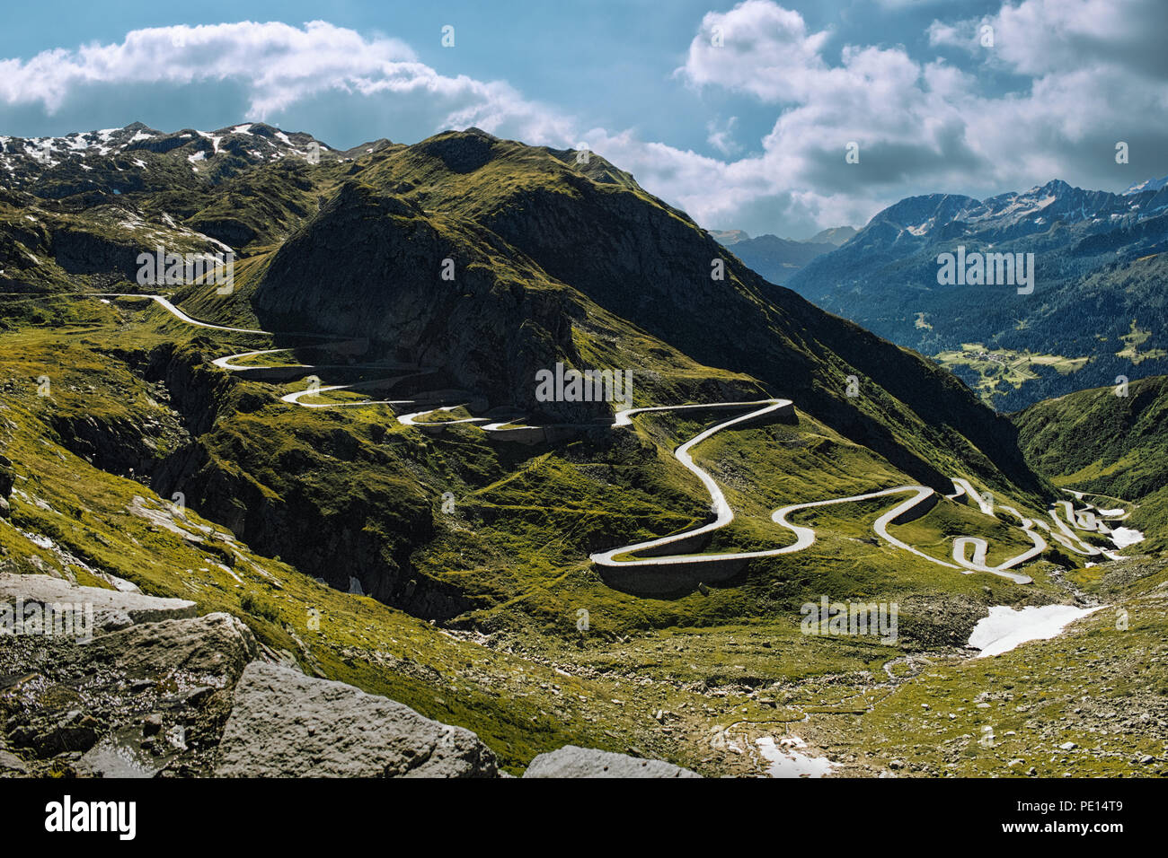 Switzerland mountainside road hi-res stock photography and images - Alamy