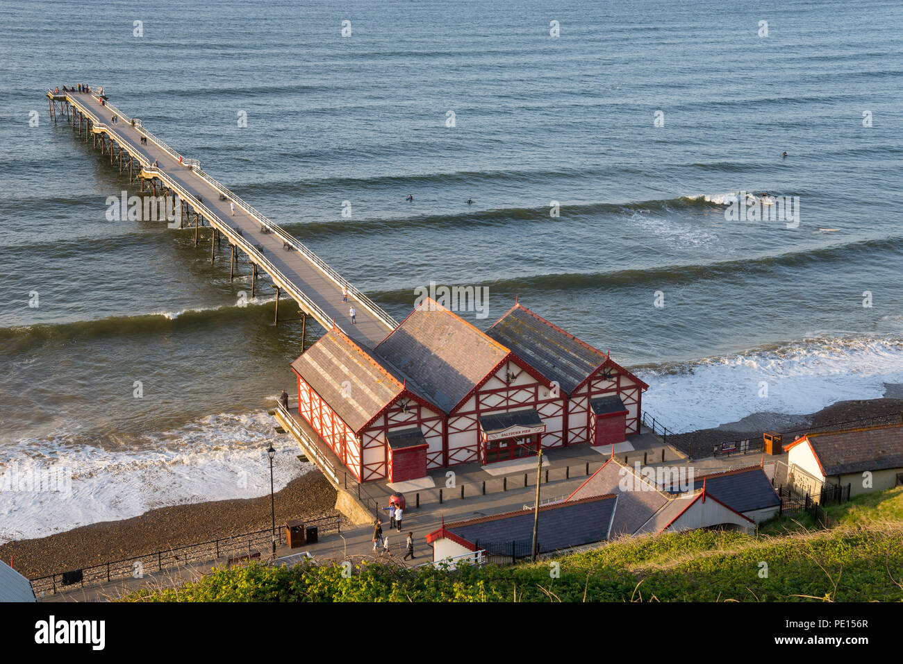 Old english seaside pier hi-res stock photography and images - Alamy