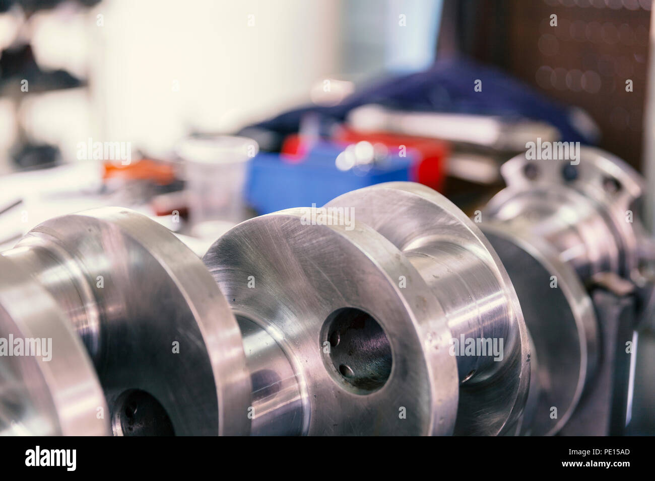 Crankshafts hi-res stock photography and images - Alamy