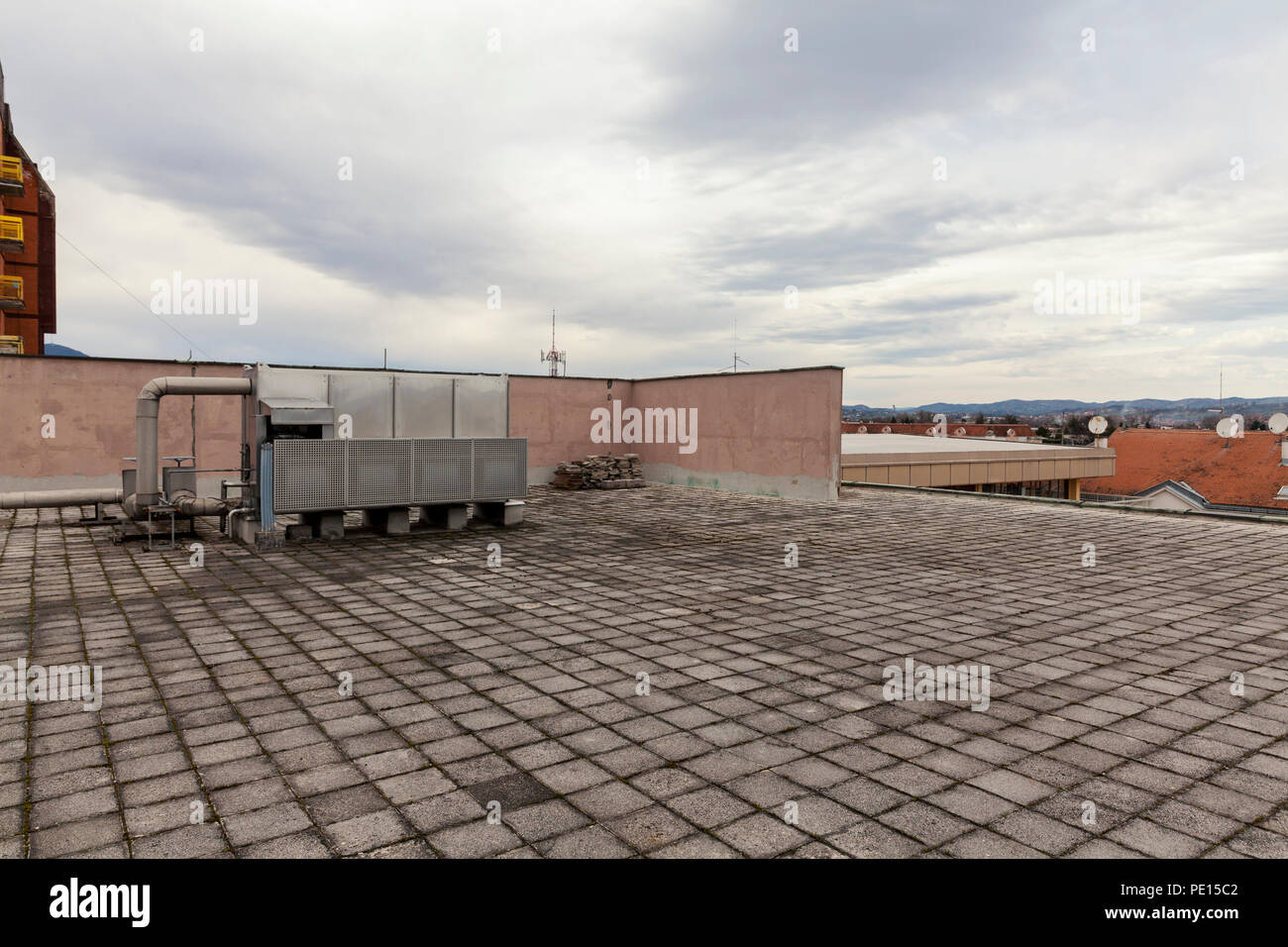 flat roof overlooking the city Stock Photo - Alamy
