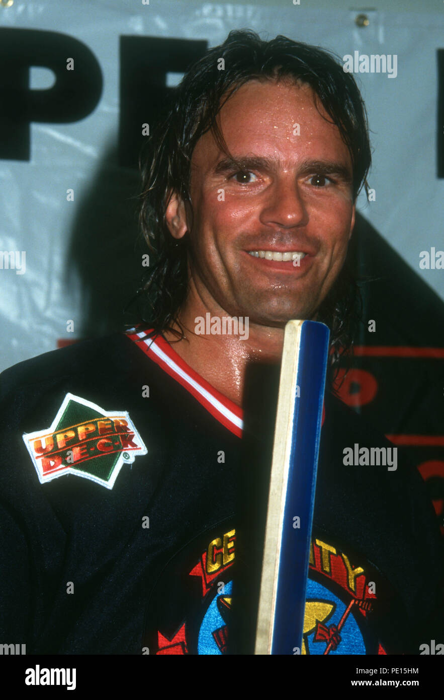 Macgyver tv hi-res stock photography and images - Alamy