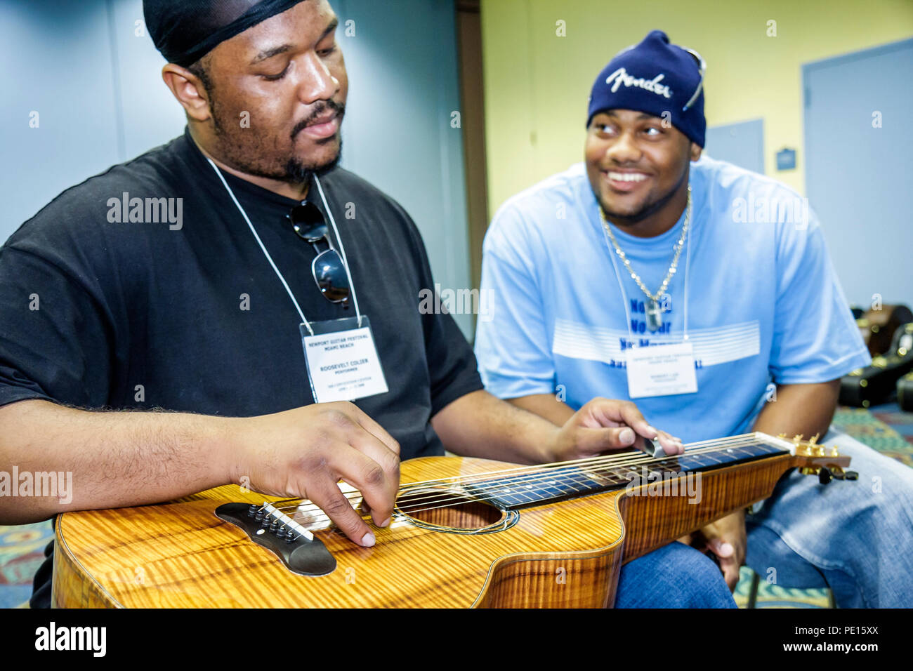 African musical instruments hi-res stock photography and images - Alamy