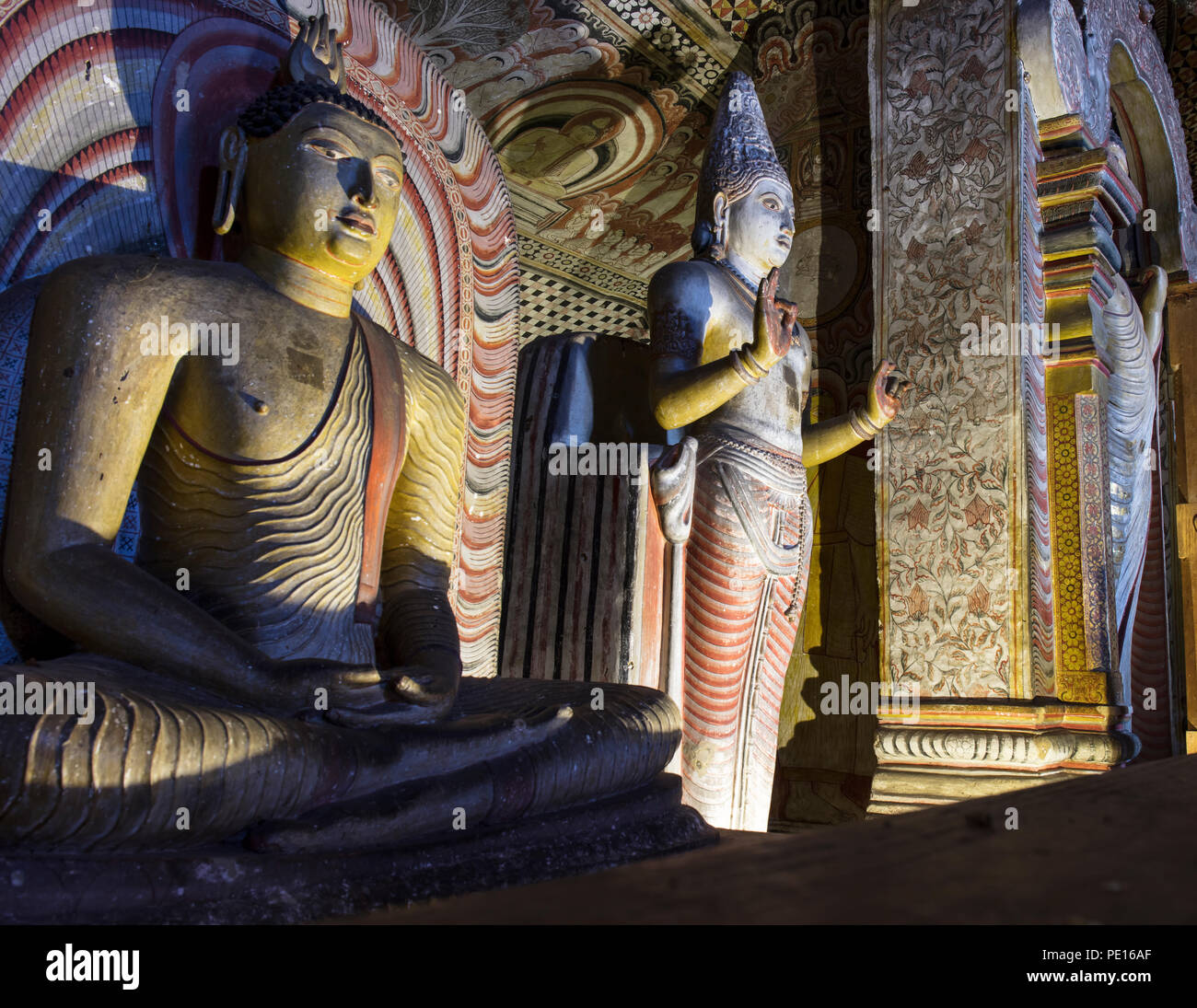 Buddha statue, Sri Lanka Stock Photo - Alamy