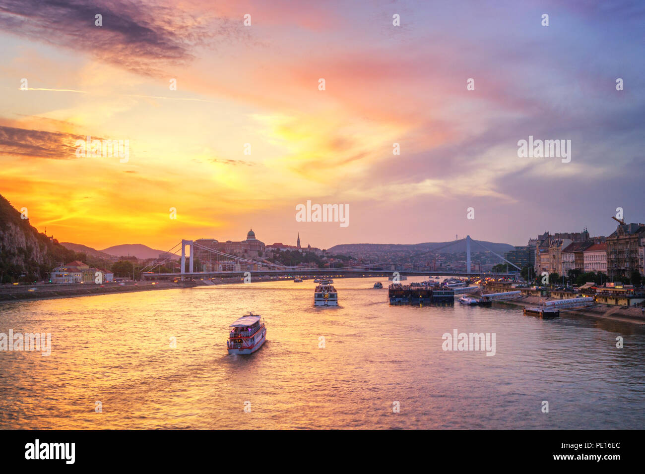 Danube river hungary hi-res stock photography and images - Alamy