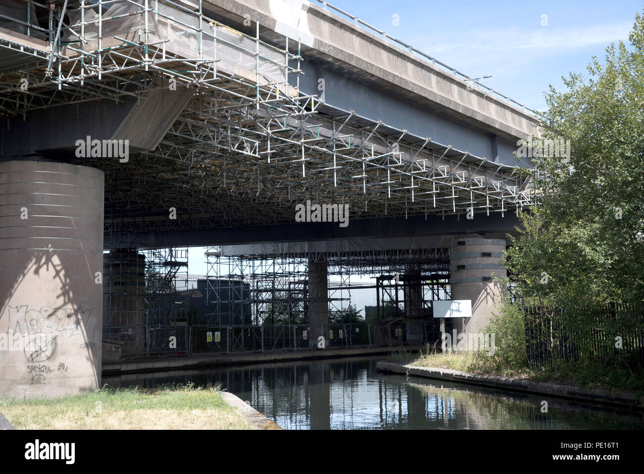 A section of the m5 motorway in oldbury hi-res stock photography and ...