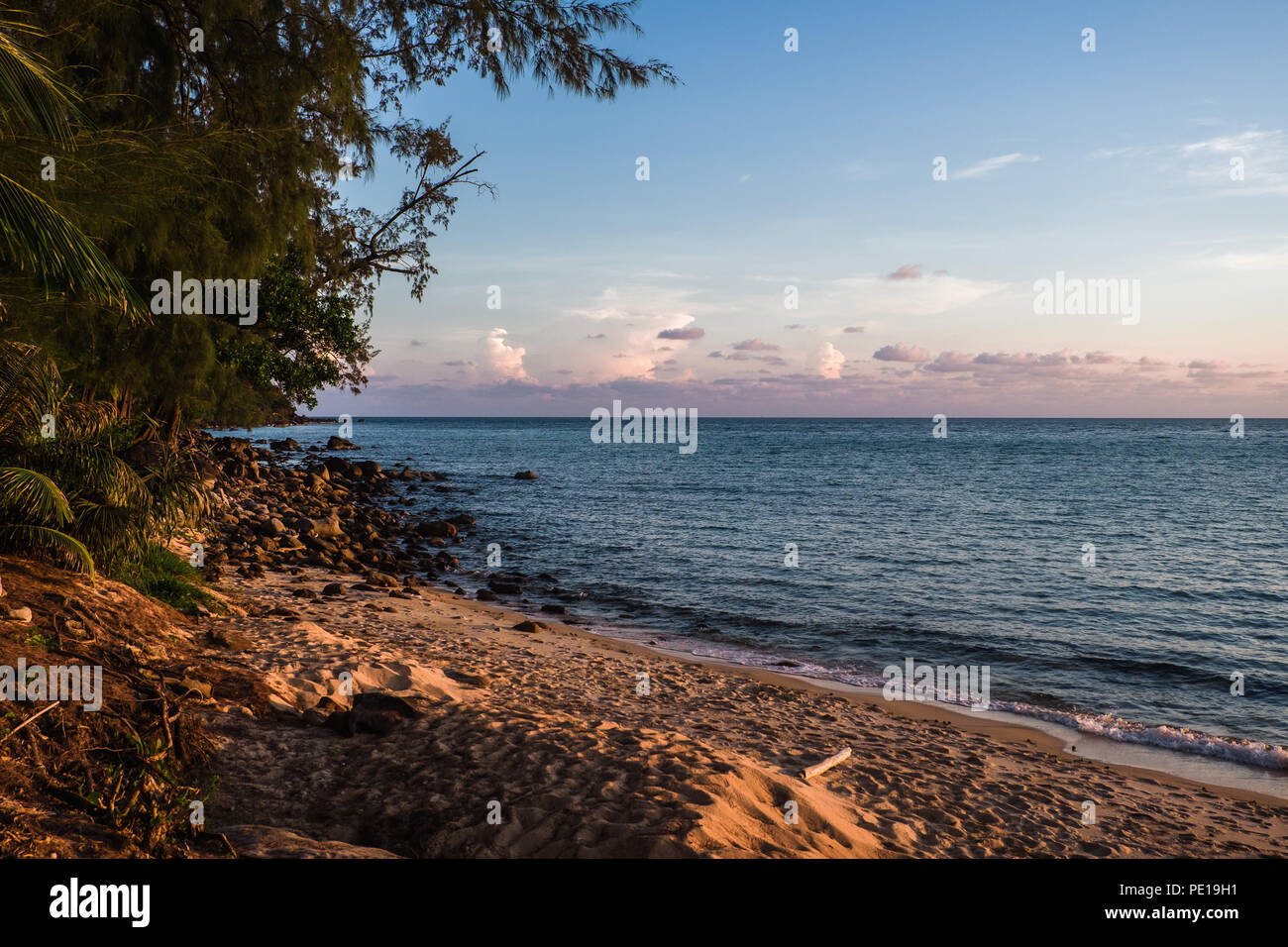 Sunset over Sunset Bay, Koh Rong Sanloem, Cambodia Stock Photo - Alamy