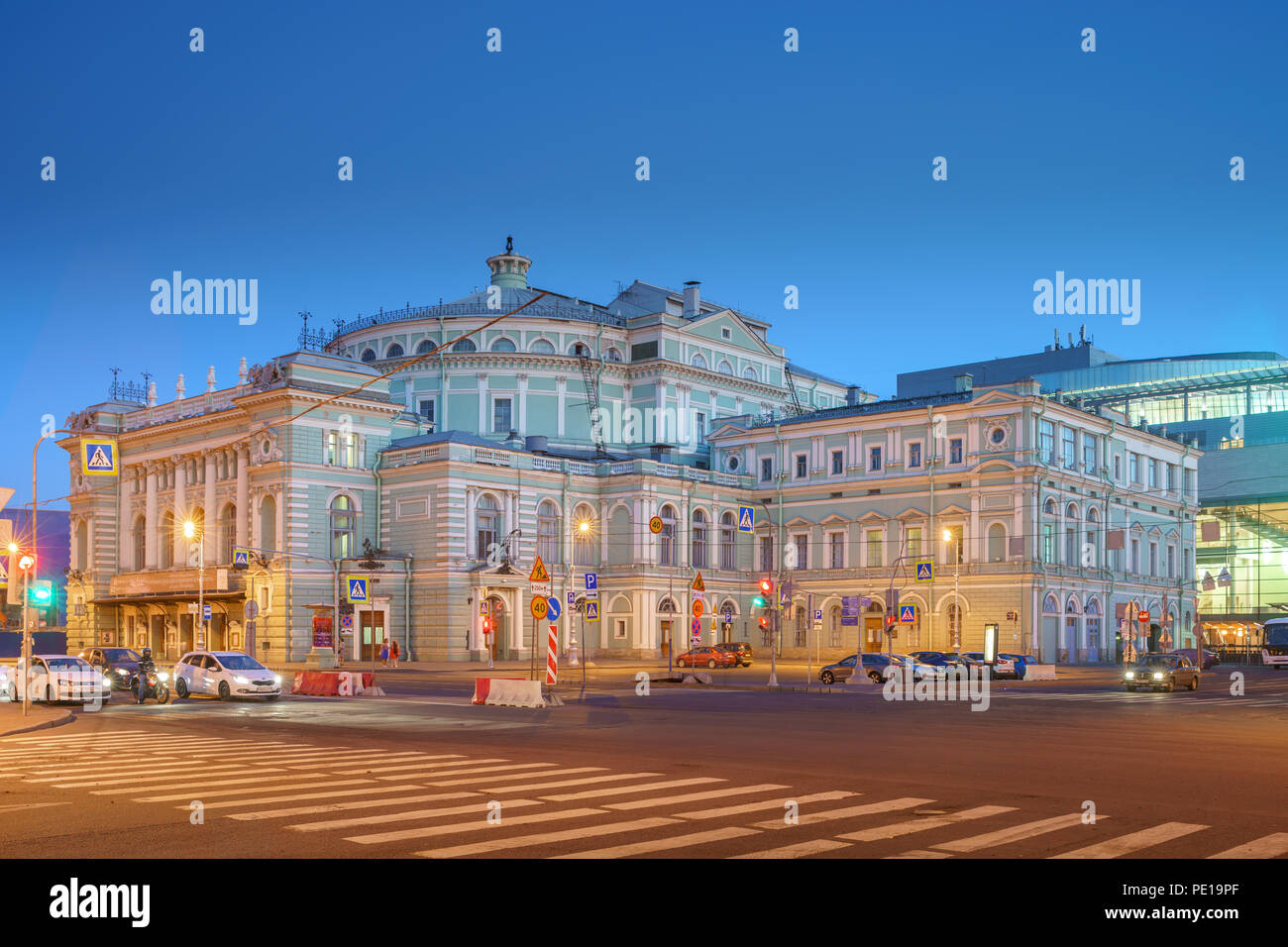 Mariinsky theatre hi-res stock photography and images - Alamy