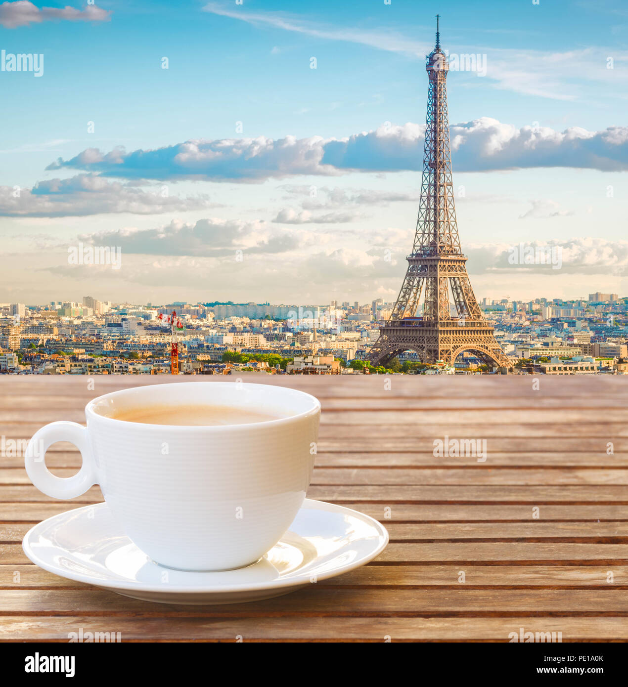 Cafe paris eiffel hi-res stock photography and images - Alamy