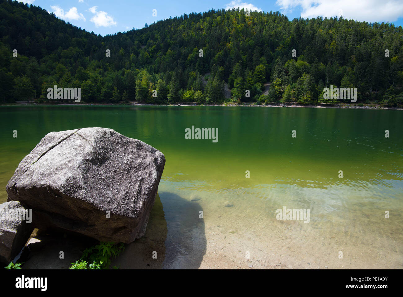 Raven lake hi-res stock photography and images - Alamy