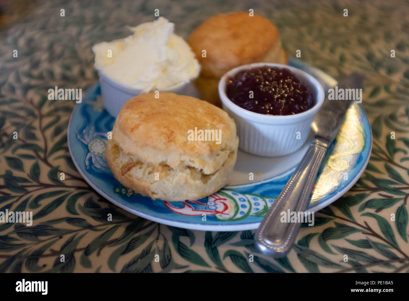 Cornish cream tea Stock Photo - Alamy