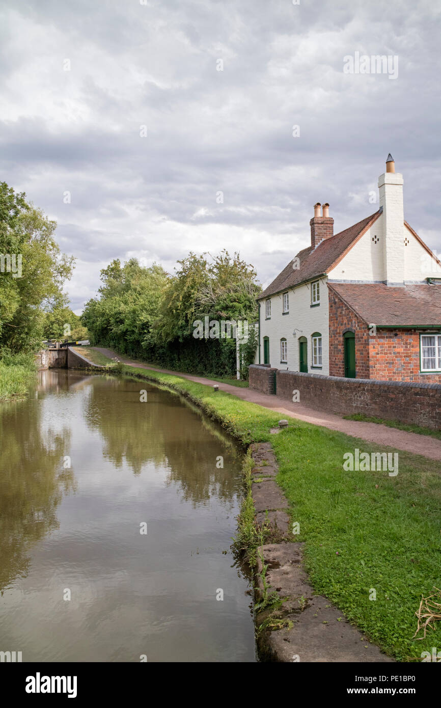 Former Lock keepers cottage on the Worcester and Birmingham Canal near ...
