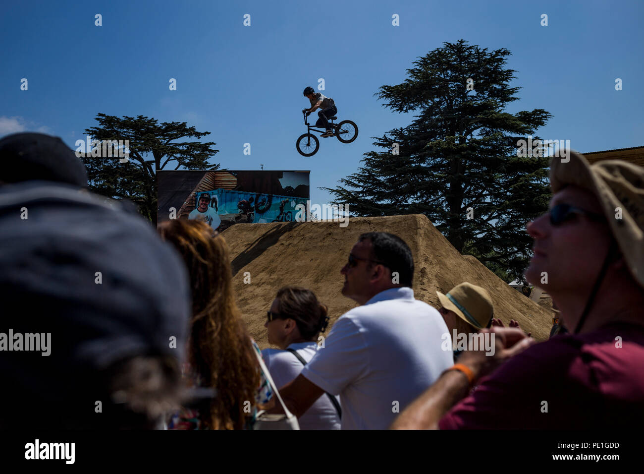 Bmx biker jumping people hi-res stock photography and images - Alamy