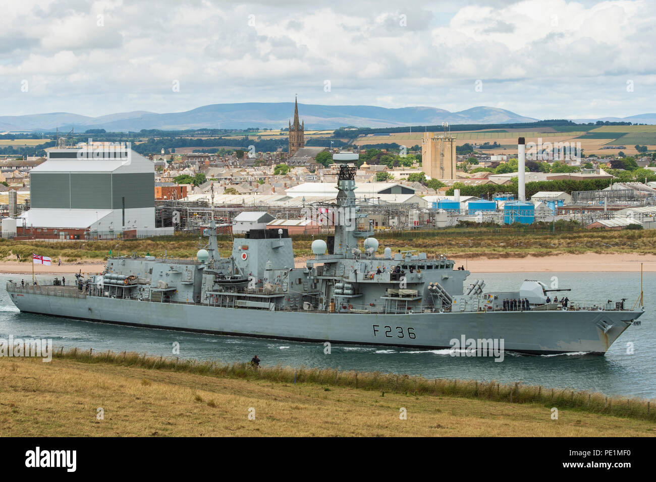British royal navy frigate type hi-res stock photography and images - Alamy