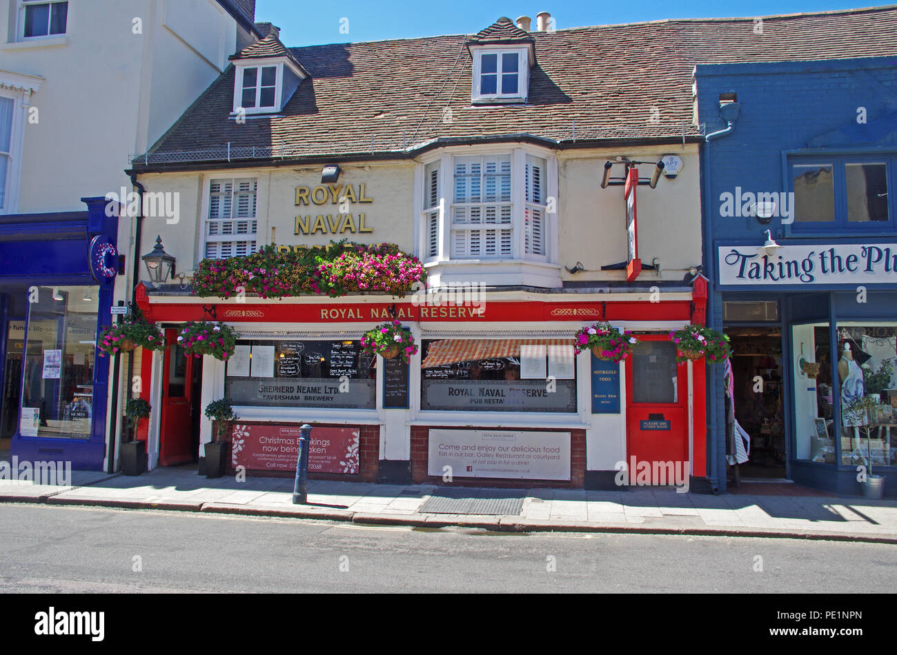 Royal naval reserve hi-res stock photography and images - Alamy