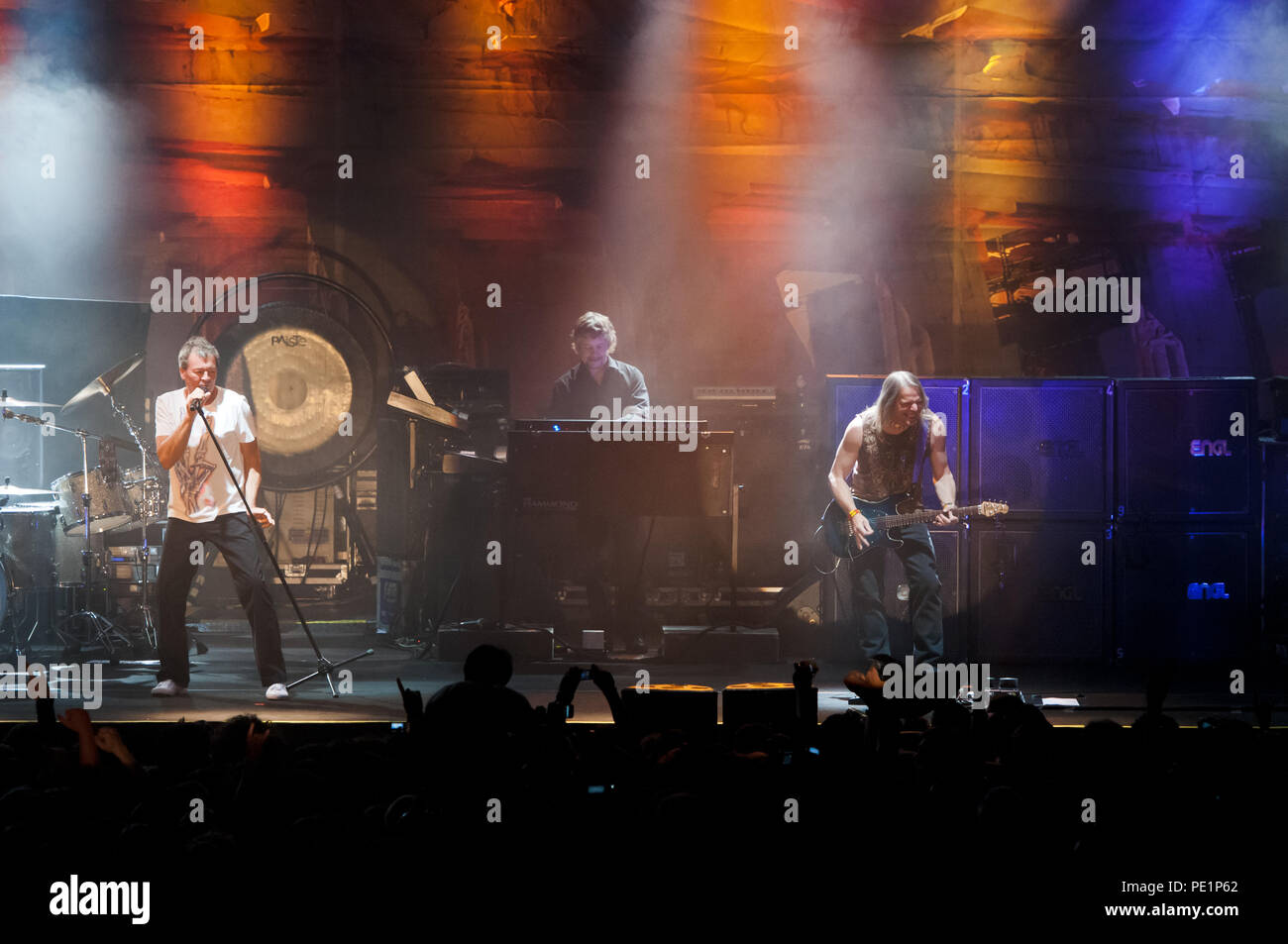 Deep purple band hi-res stock photography and images - Alamy