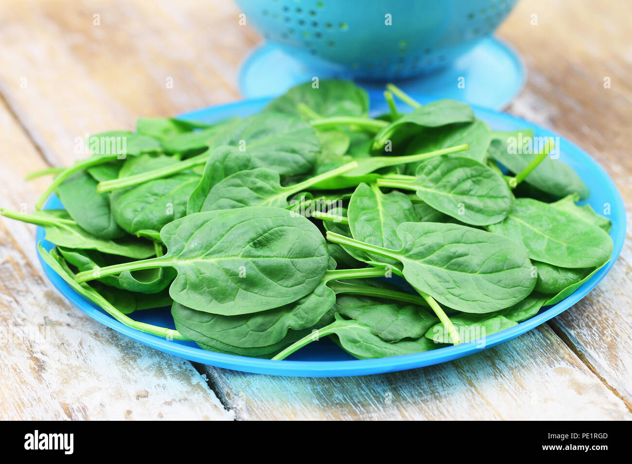 Baby spinach leaves hi-res stock photography and images - Alamy