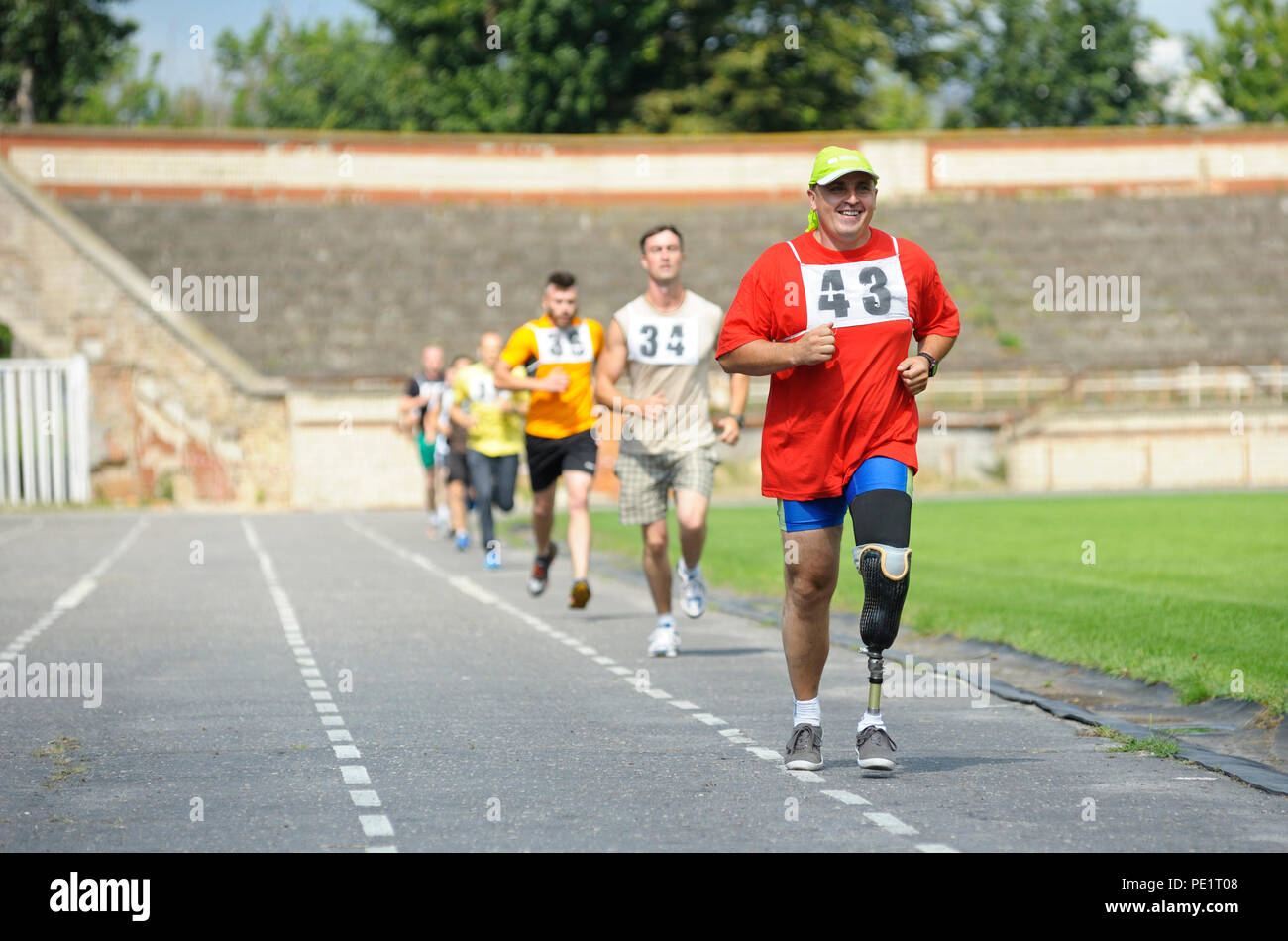 Prosthetic limb runner hi-res stock photography and images - Alamy