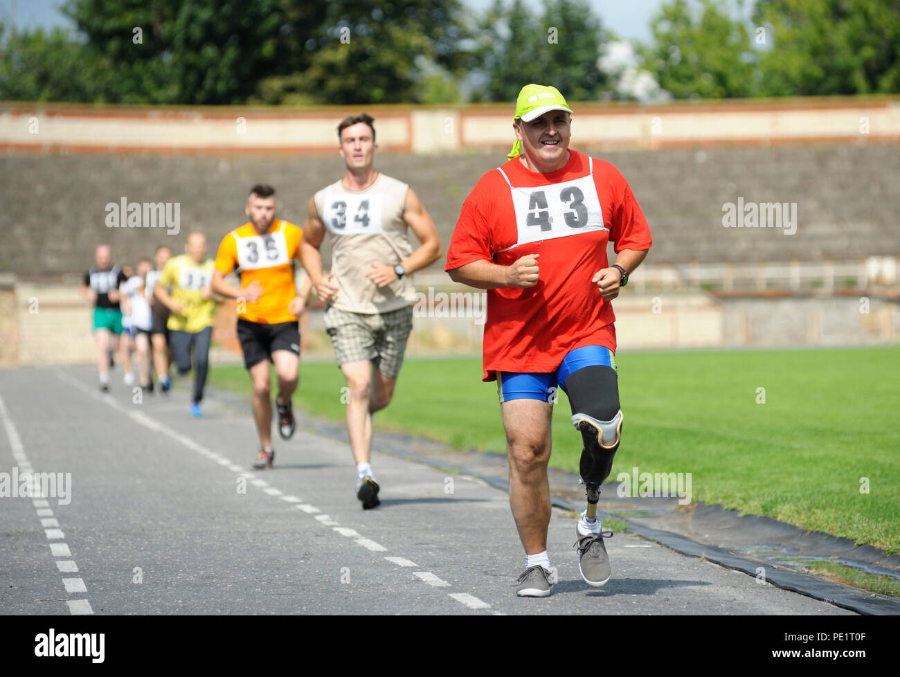 Prosthetic limb runner hi-res stock photography and images - Alamy
